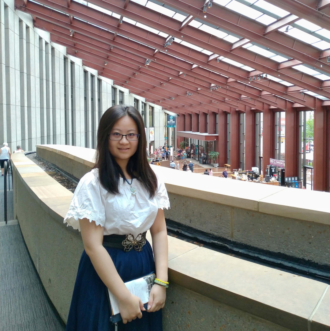 CASSANDRA HUANG - An academic researcher dedicated to Information Science